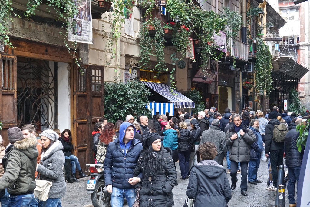 Naples for foodies with Food tour of Naples : Olive Oil and Lemons ...