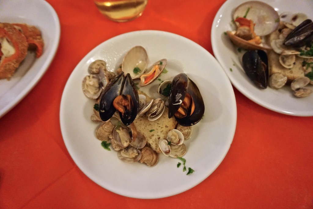 Naples for foodies with Food tour of Naples : Olive Oil and Lemons ...