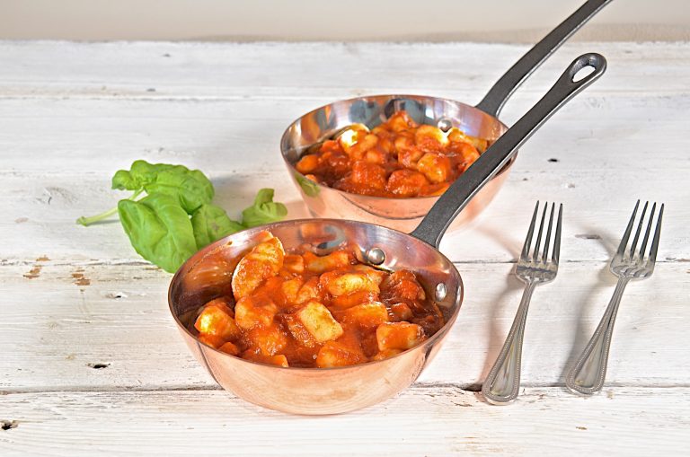 Potato gnocchi with homemade tomato sauce : Olive Oil and Lemons | Dina ...